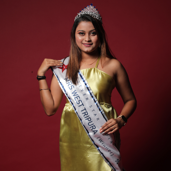Neharika Sharma Miss Sundargarh 2021 Winner