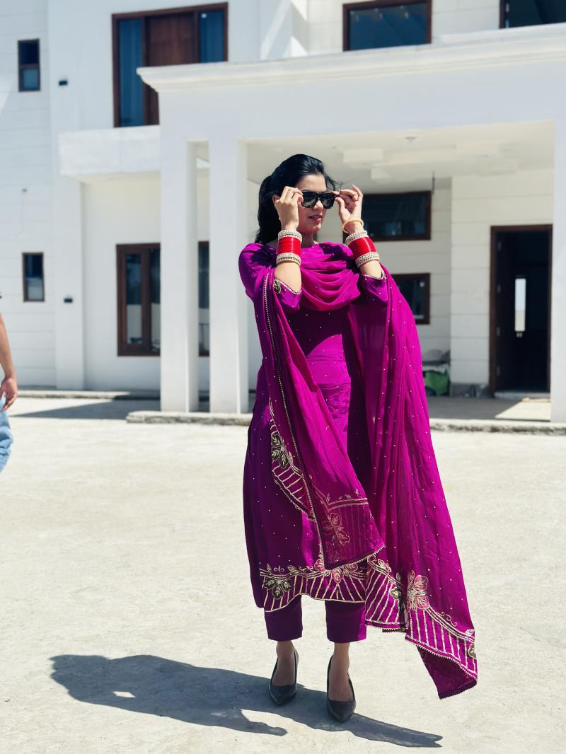 Mrs India Contestant 2023 | Mehakdeep Kaur | Gurdaspur