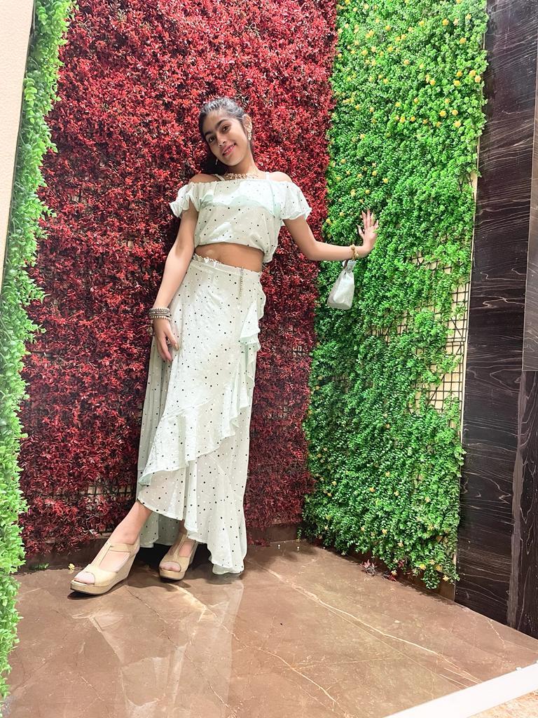 Miss Teen India 2022 Winner Nicole Fernandes