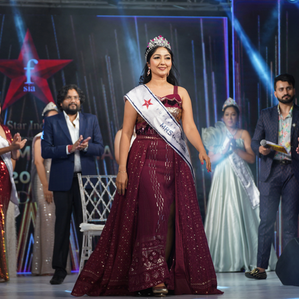 Mrs India 2021 Runner Up Hinal Shah Jain