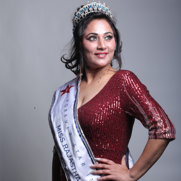 Mrs India 2021 Face of the Year Meenakshi Sharma