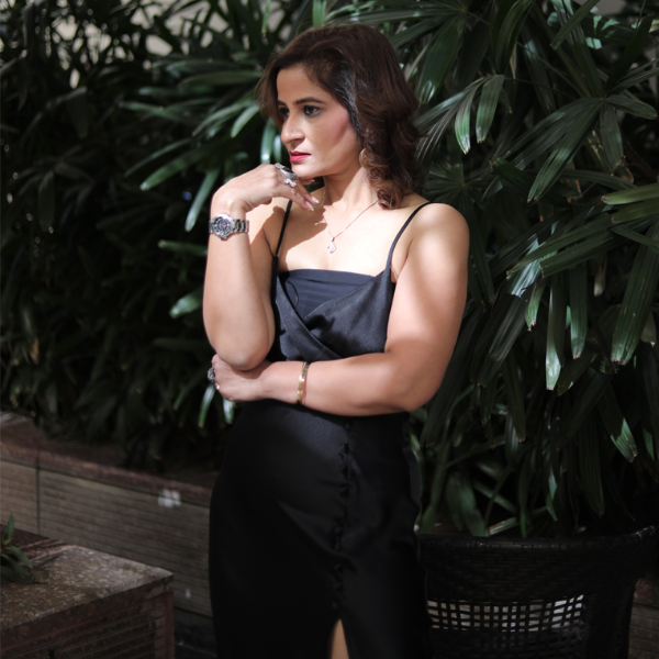 Mrs India 2021 Winner Dimpy Jain