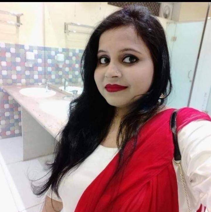 Best Fashion Designer in Lucknow 2023 Award goes to Nahid Khan