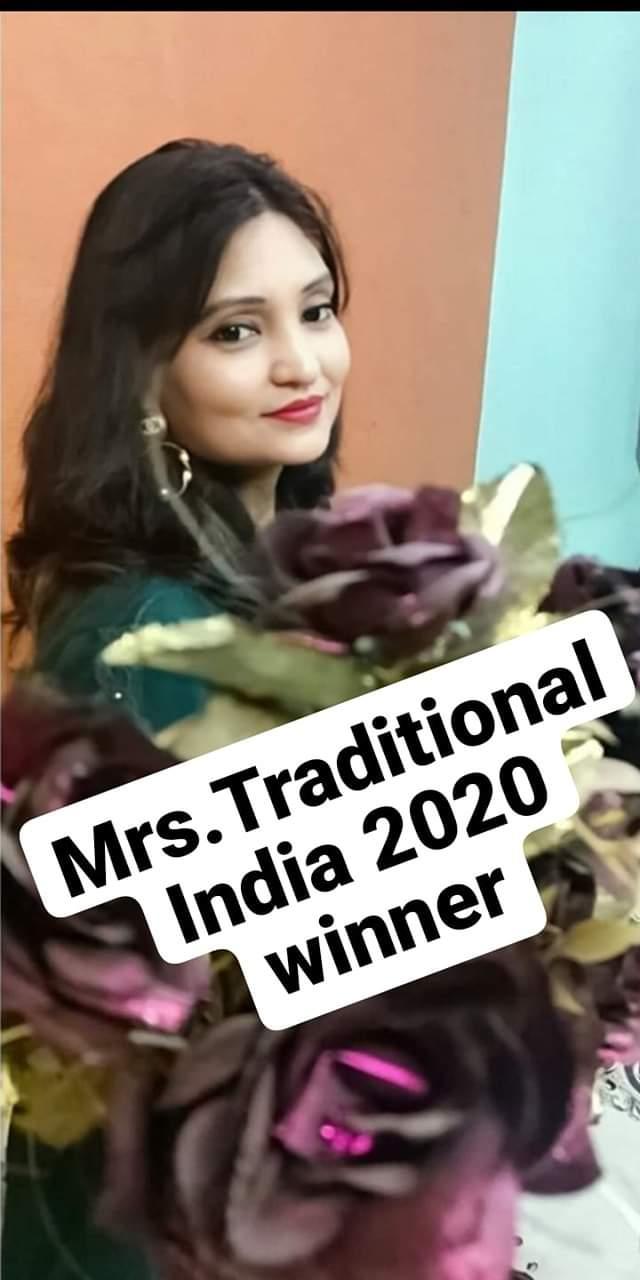 Mona jain : Awardee The Real Super Women Awards 2020 by FSIA
